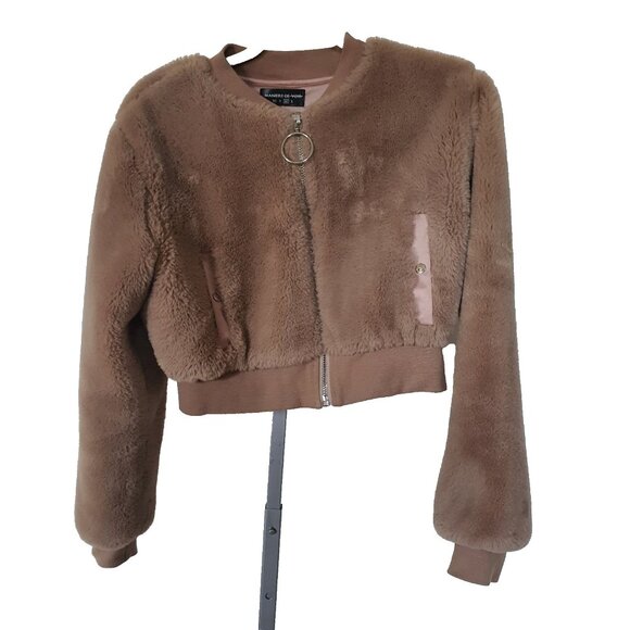 Maniere De Voir | Jackets & Coats | Maniere De Voir Plush Fur Cropped ...